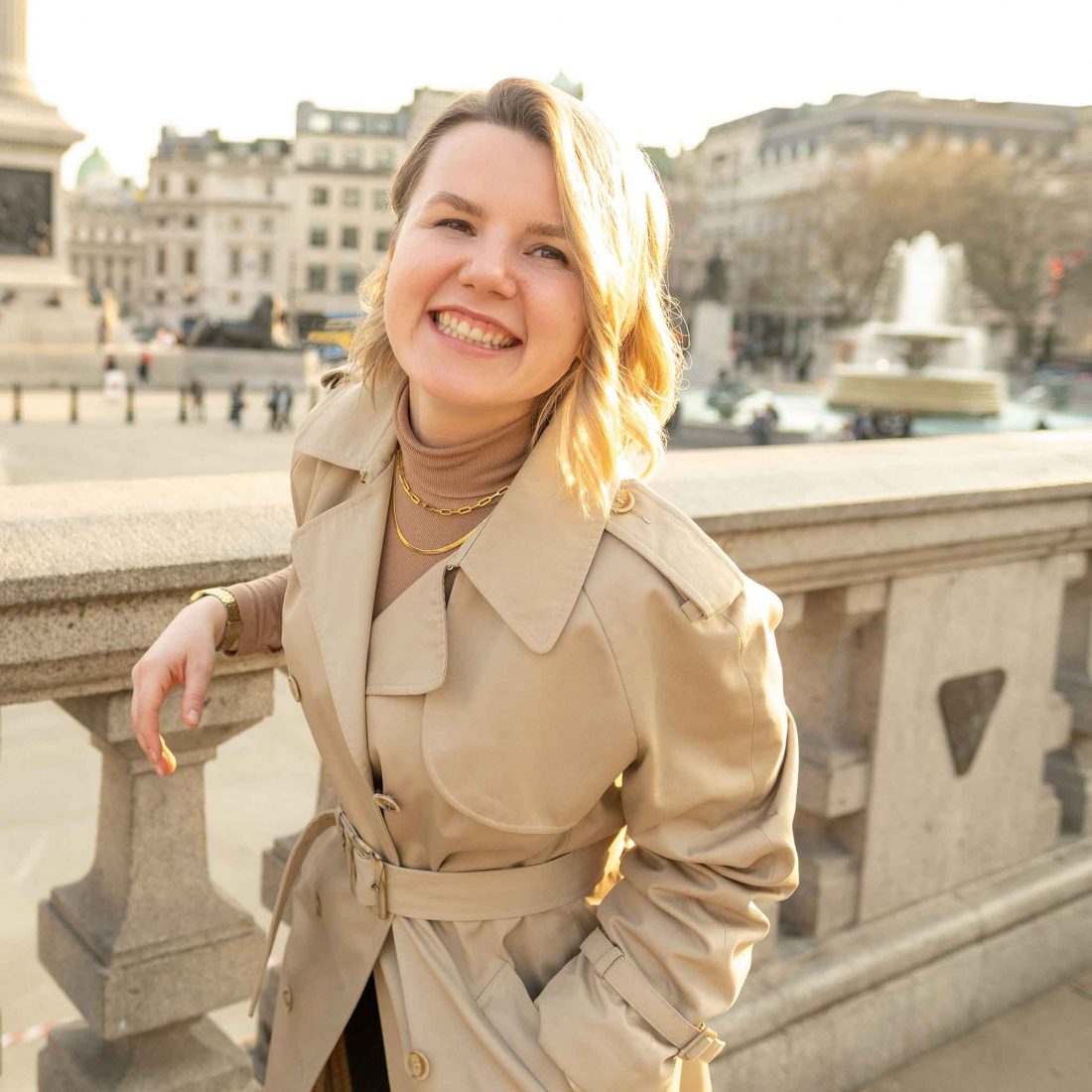 Should you smile in a LinkedIn Headshot?