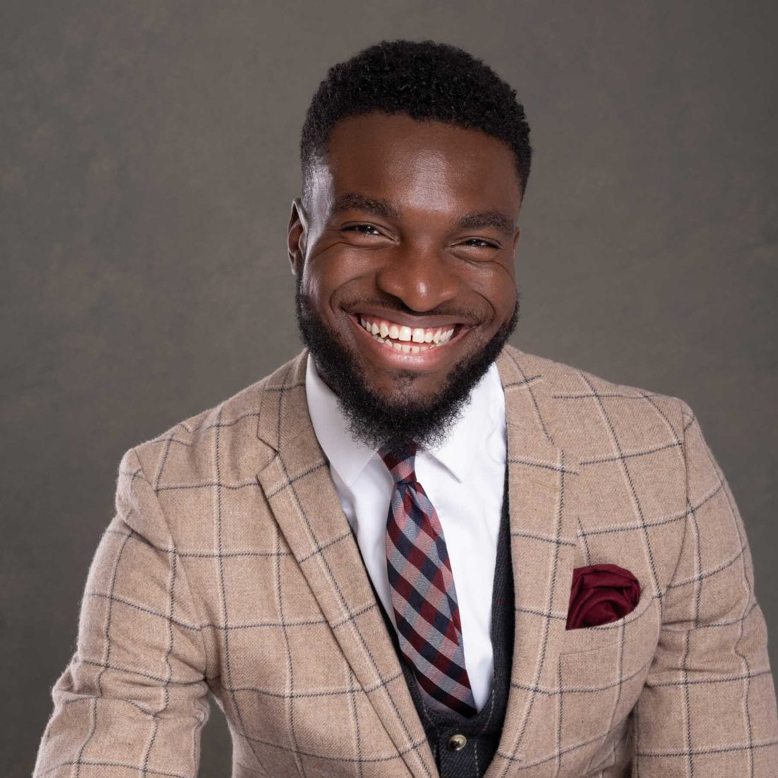 What makes a killer profile picture?